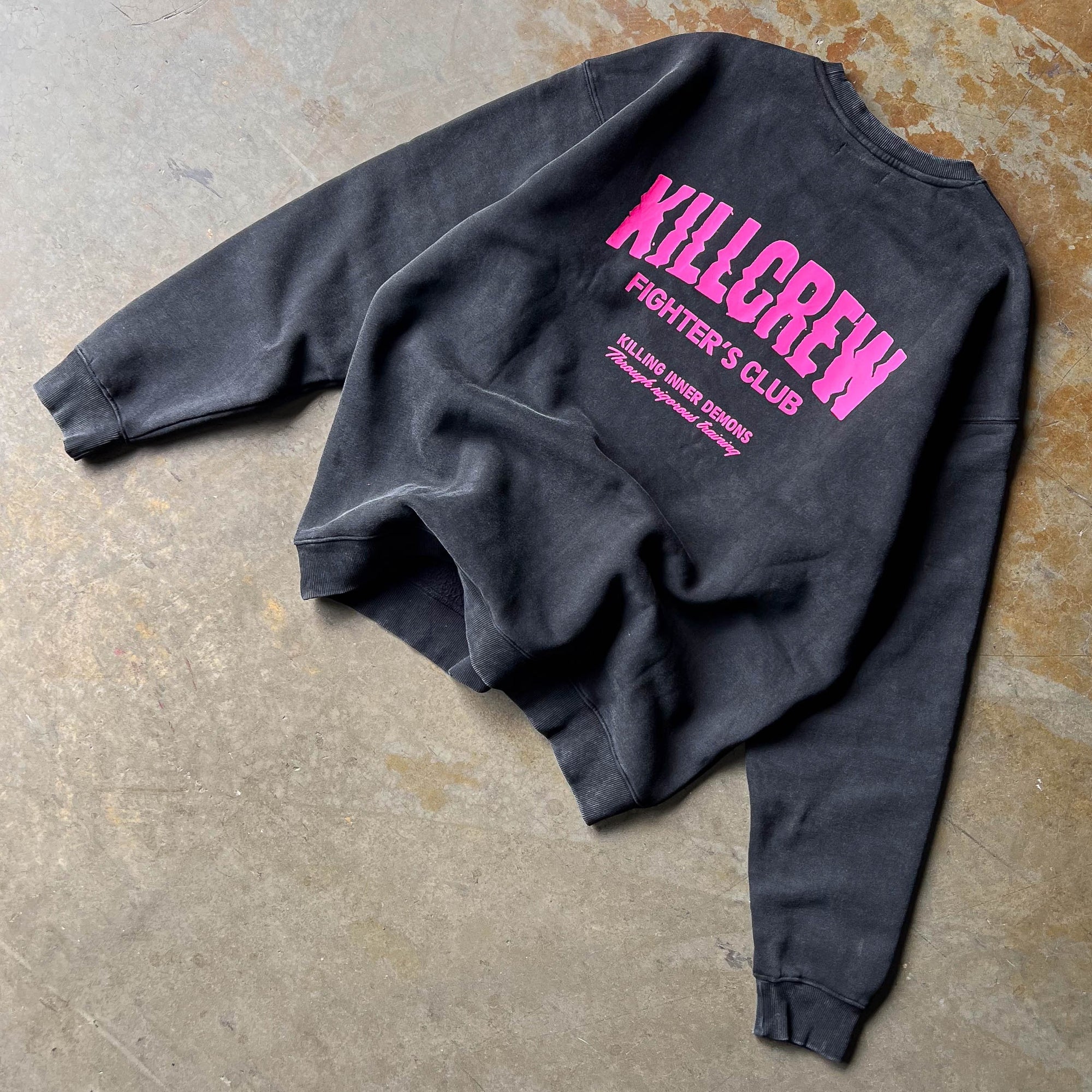 OVERSIZED LUX RIGOROUS TRAINING CREW NECK - BLACK / PINK - Kill Crew