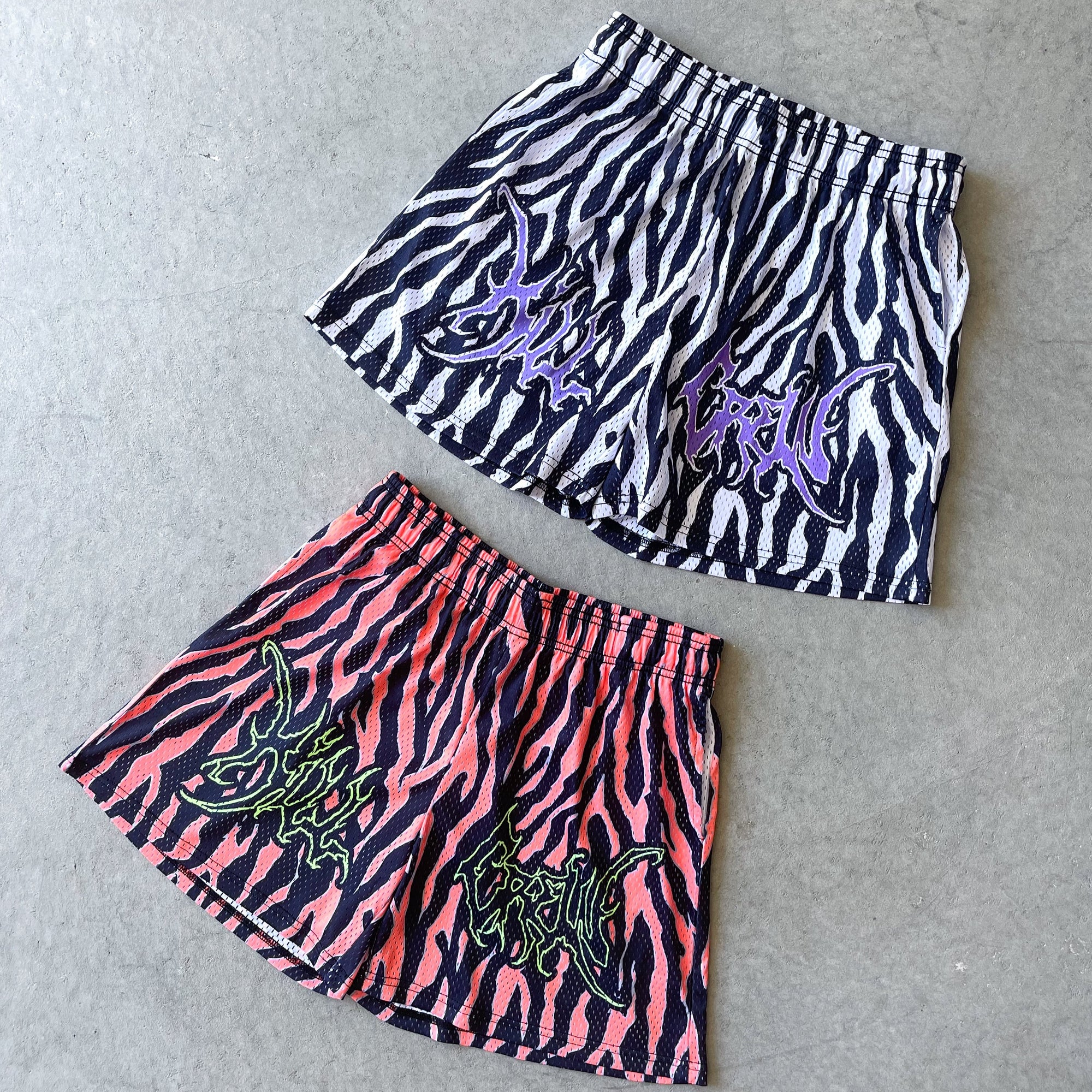 ALIEN SHORTS - WHITE - Kill Crew